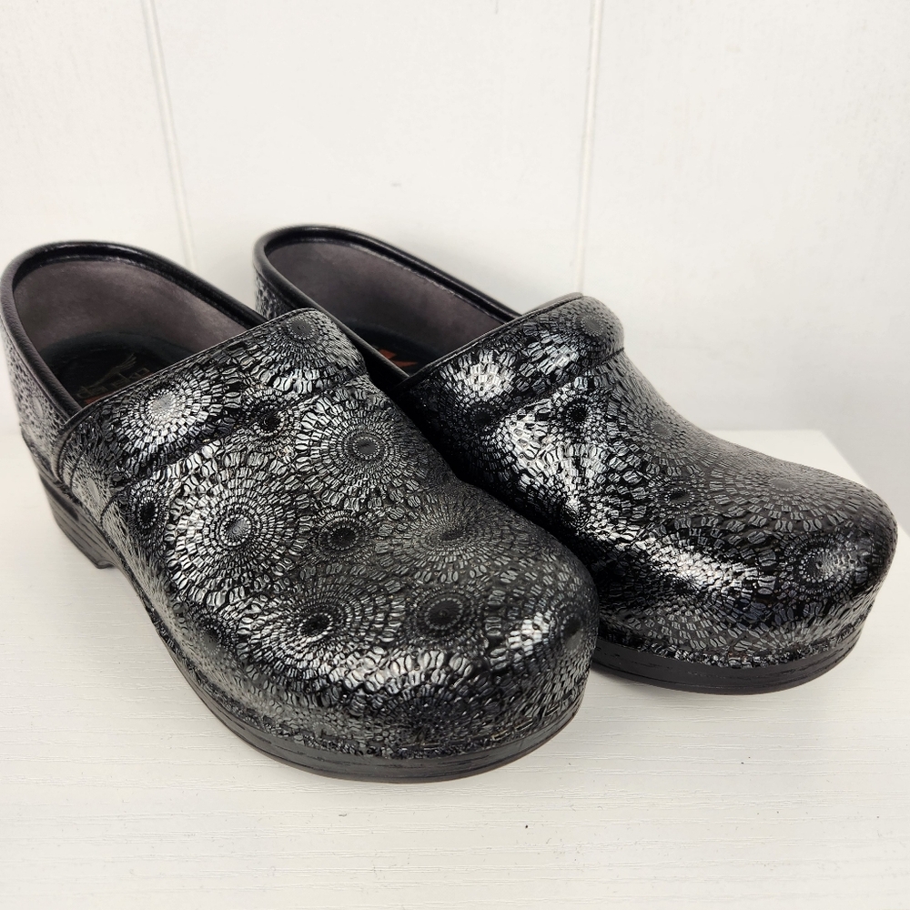 Dansko Clogs Black Silver Iridescent Medallion Womens… - Gem